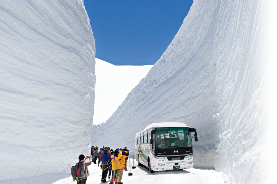 Tateyama Kurobe Alpine Route Tours｜YOKOSO Japan Tour & Hotel